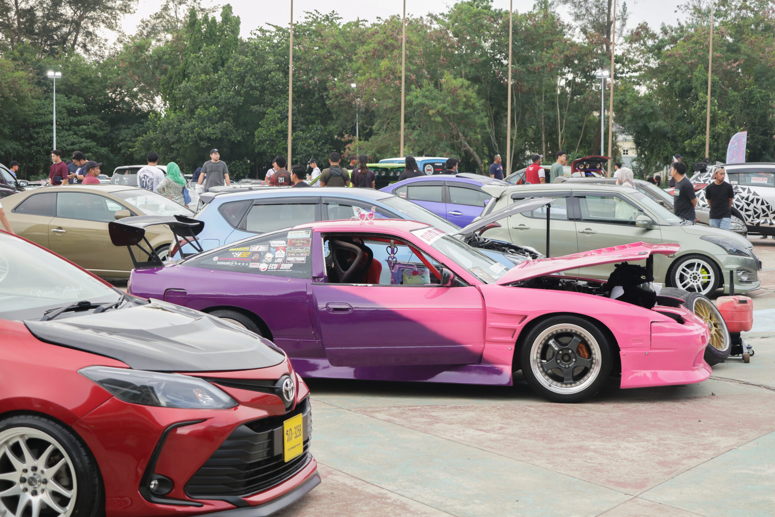 BiG Buzz : Put The Pedal To The Metal - Borneo Insider's Guide